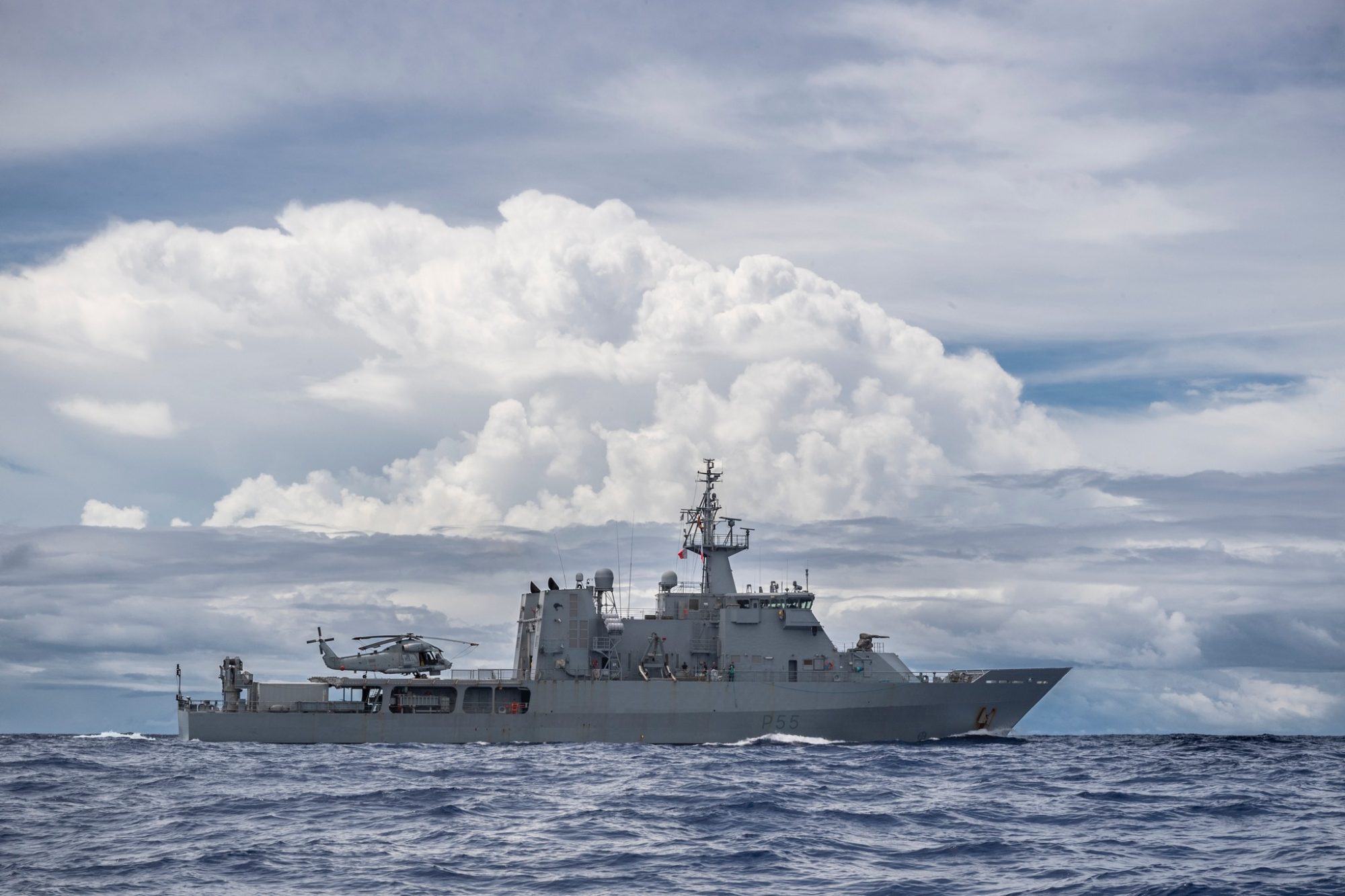 Royal Navy Ships - New Zealand Defence Force | Vendella NZ